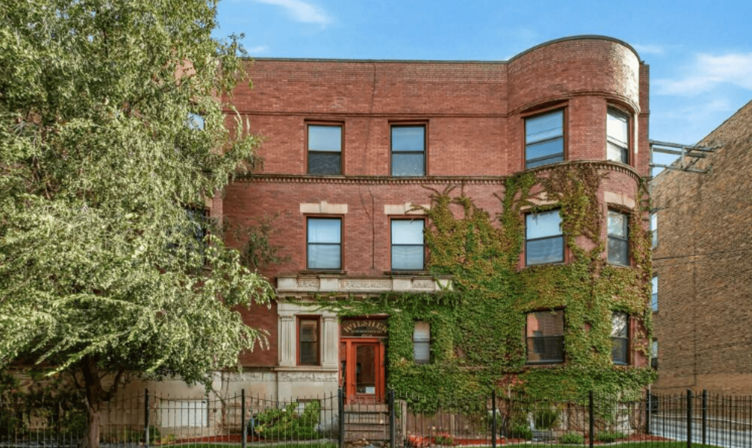 1000 West Dakin Street - Greystone